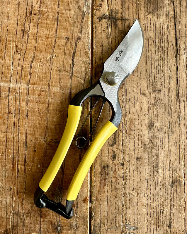 Niwaki Japanese Secateurs | ARTIFACT - Utility Goods
